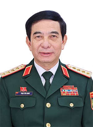 Phan Van Giang | Member of the Political Bureau in the 13th and 14th tenures | 14th National ...